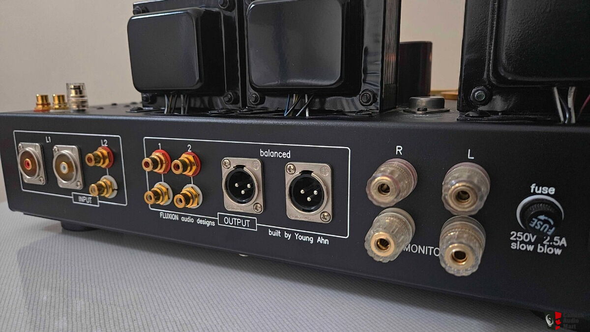 845 preamp + MM phono EQ RL-8000XM Photo #5980246 - Canuck Audio Mart