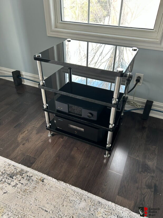 Adjustable HiFi rack, solid steel legs and thick acrylic Photo #5980559 ...