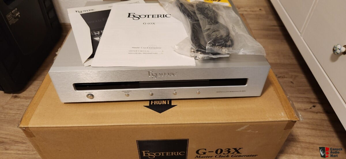 Esoteric G-03X Master Clock Generator Photo #5984897 - Canuck Audio Mart