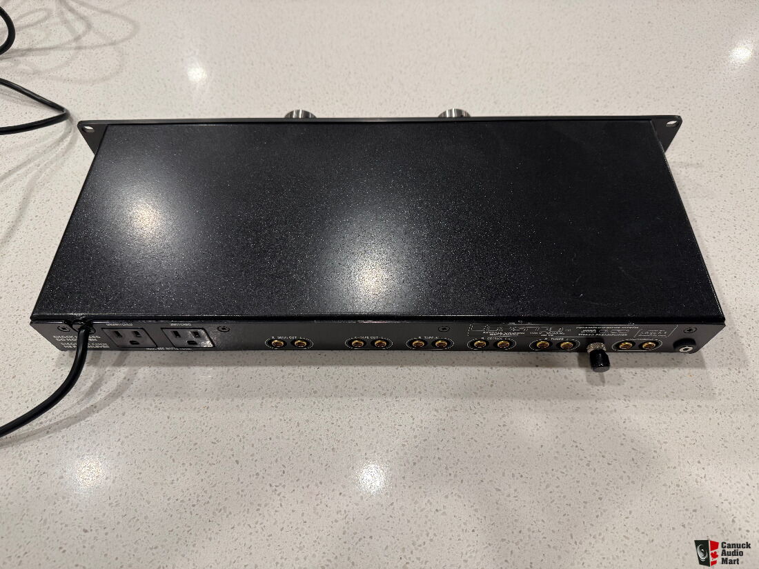 Bryston .5b Preamp Photo #5986280 - Canuck Audio Mart