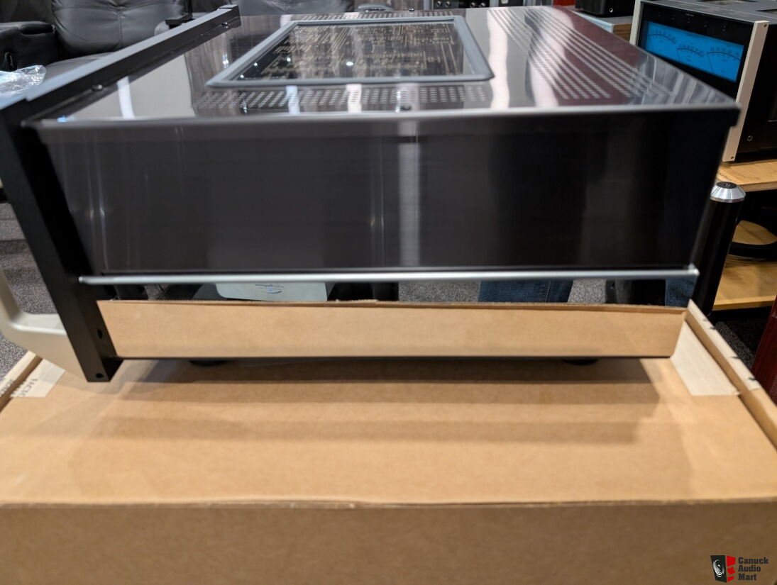 McIntosh MCD12000 2-Channel SACD/CD Player (Trade-In) Photo #5991194 ...
