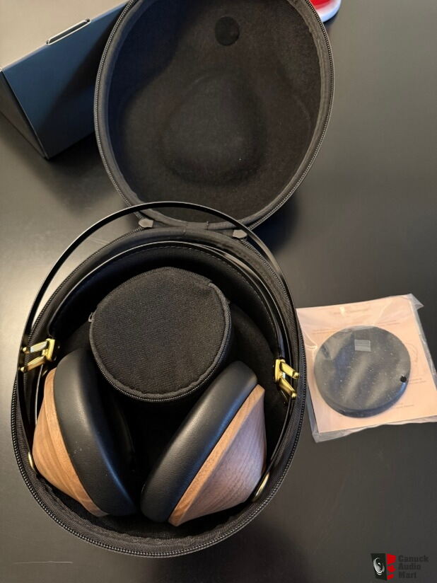 Meze 99 Classic V2 (Brand New) Photo #5999132 - Canuck Audio Mart