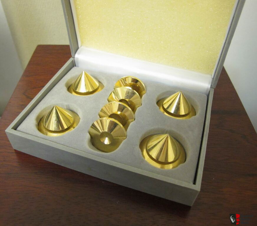 BBC Gold Plated Cone Spikes with floor protect discs Professional ...