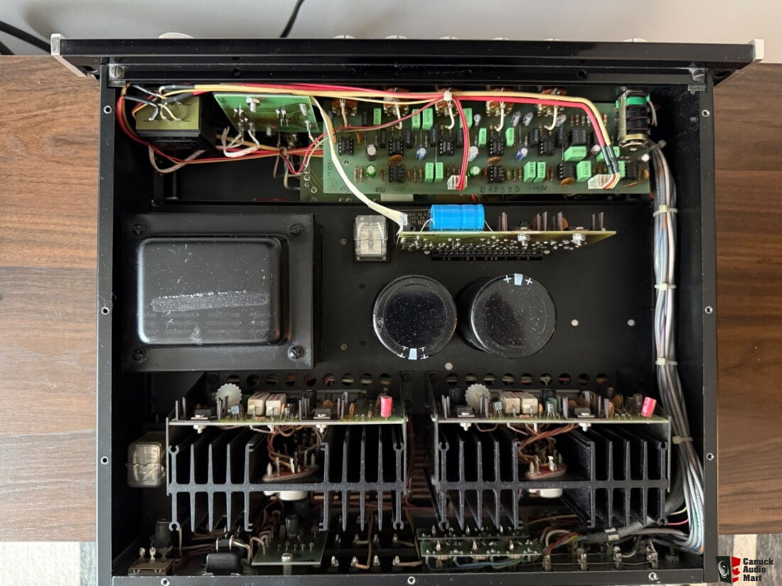 McIntosh MA6200 Stereo Integrated Amplifier Photo #6007652 - Canuck ...