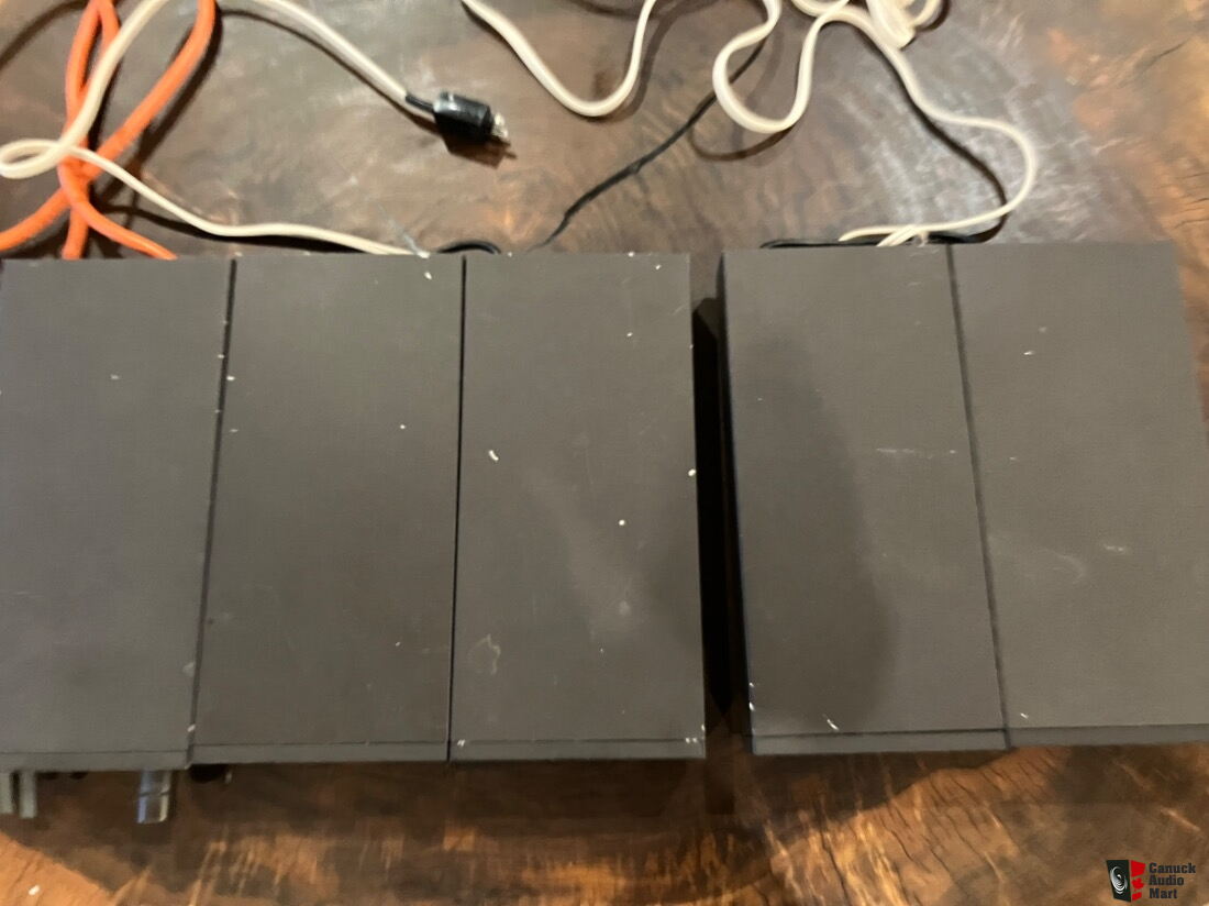 Meridian control amp and two mono amps Photo #6009070 - Canuck Audio Mart