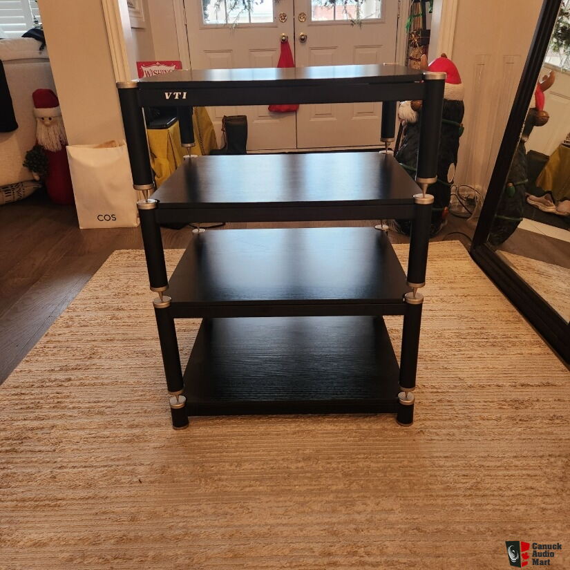 VTI BL404 Audio Rack Photo #6010801 - Canuck Audio Mart