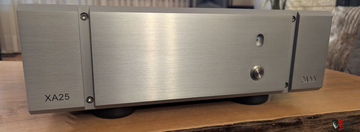 Pass Labs XA25 - Near Mint! Photo #6011740 - Canuck Audio Mart