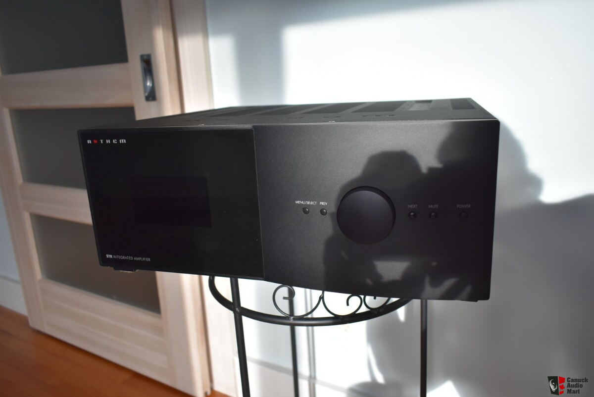 Anthem STR integrated amplifier crafted in Canada, absolutely mint ...