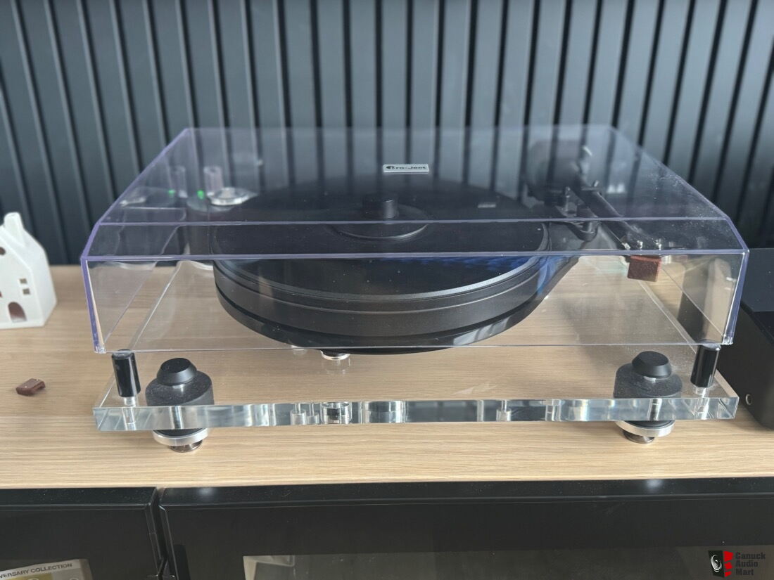 Pro-Ject 6Perspex SB Turntable No Cartridge Photo #6018929 - Canuck ...