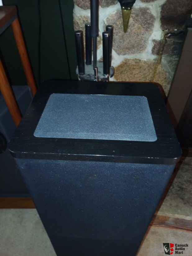 Vandersteen Model 1c in black Photo #6026248 - Canuck Audio Mart