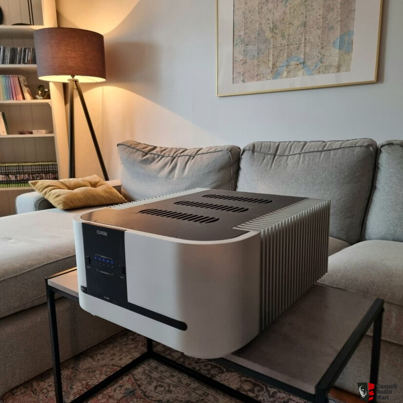 Classé CA-5200 Power Amplifier For Sale - Canuck Audio Mart