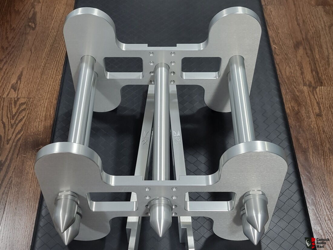 HRS SXR 2-shelf 19x21 partial rack (silver) Photo #6044008 - Canuck ...