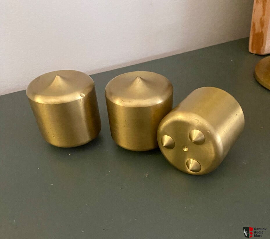 Mapleshade Heavy Feet (low no thread) Dealer Ad - Canuck Audio Mart