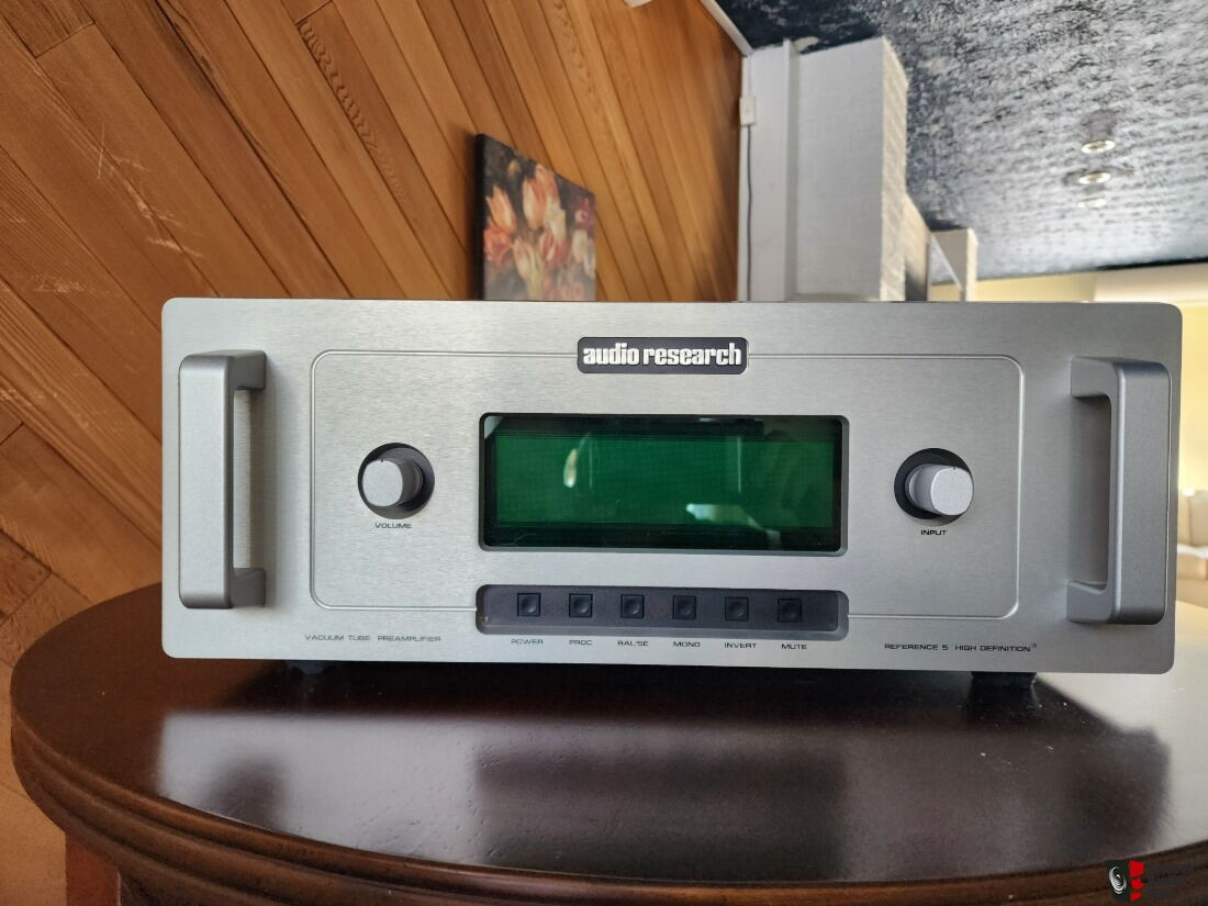 Audio Research Ref 5 preamplifier Photo #6055440 - Canuck Audio Mart