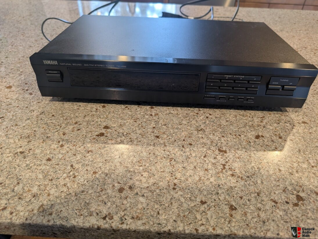 Yamaha TX-492 Stereo AM/FM Tuner For Sale - Canuck Audio Mart