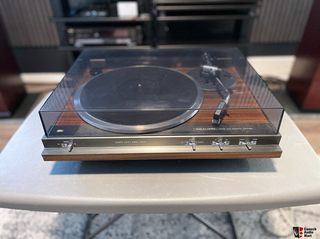 Realistic LAB-500 vintage turntable record player For Sale - Canuck ...