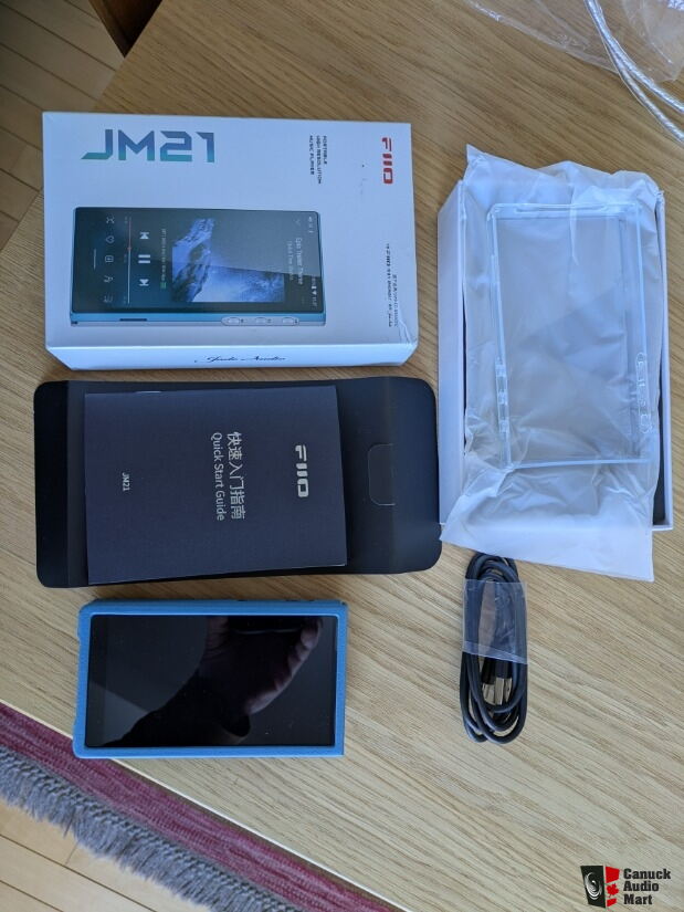 Fiio JM21 Portable Hi-Res Digital Audio Player v1 with the Leather case ...