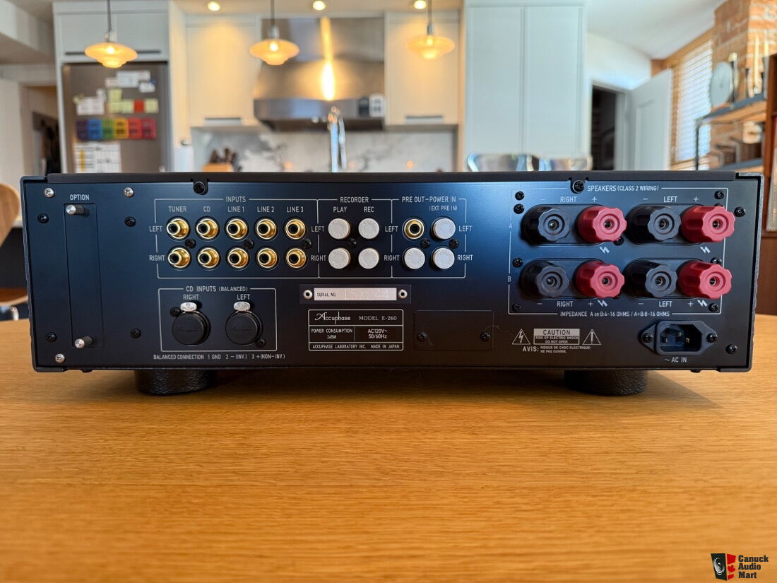 Accuphase E-260 90W integrated class A/B amplifier 120v Canadian ...