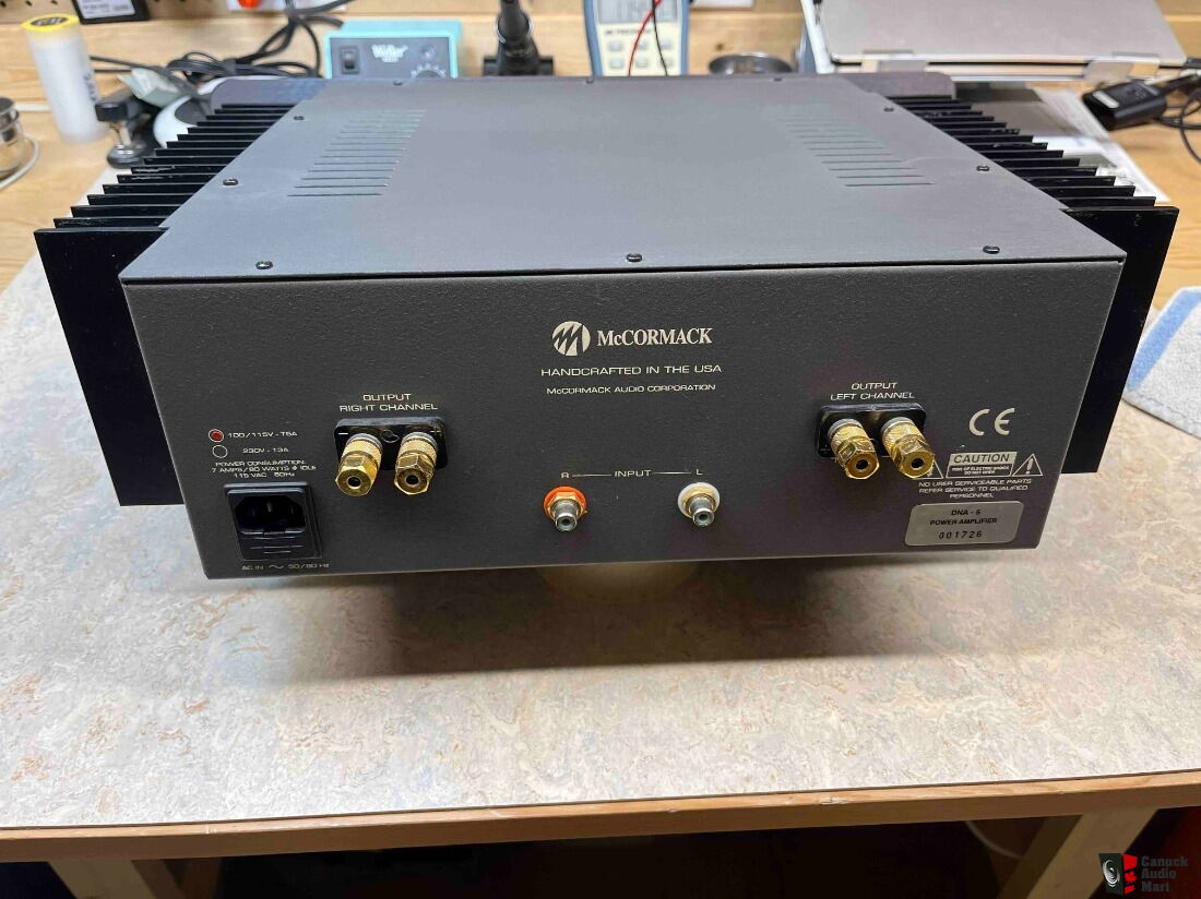 McCormack DNA-0.5 Deluxe stereo power amplifier For Sale - Canuck Audio ...