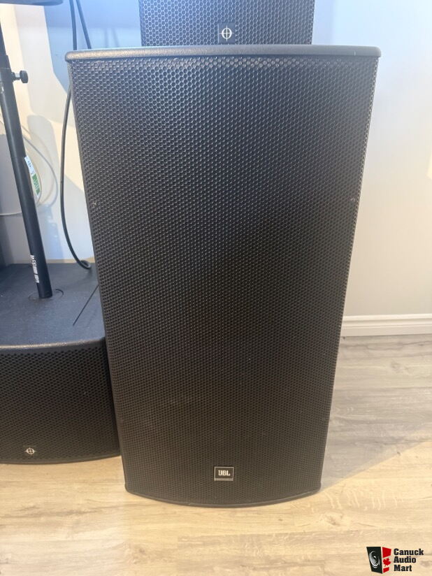 Mint condition, 1 year old, home use only. Legendary JBL ASB 6128 Pro ...