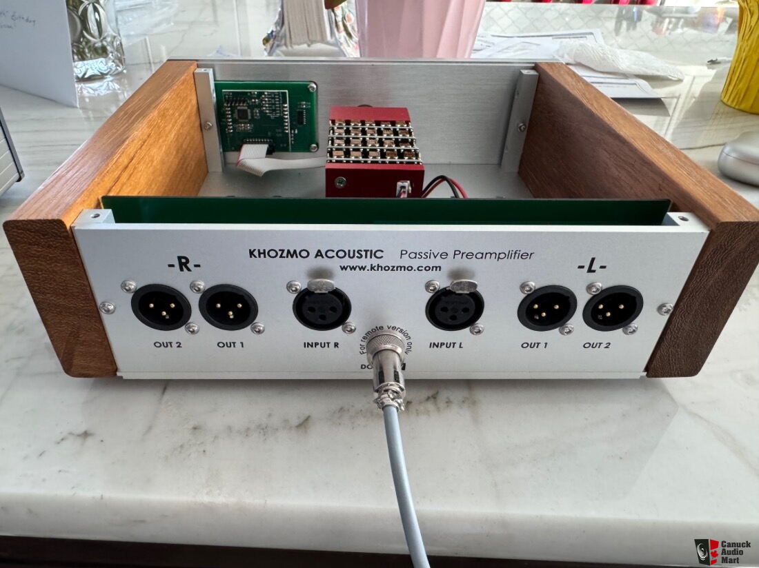 Khozmo Acoustics passive preamp. Z-Foil resistors stepped attenuator ...