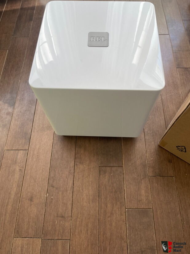 REL T5x white - original packaging, as new Photo #6115785 - Canuck ...