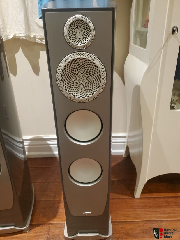 Paradigm Persona 3F Photo #6123967 - Canuck Audio Mart
