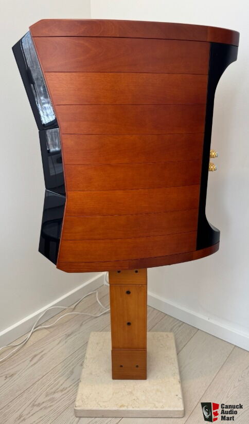 Extremely RARE Usher CP-777 II Showroom Monitors with matching wood ...