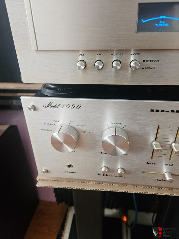 Marantz 1090 Integrated Amp Marantz 2020 Tuner Photo #6134272 - Canuck ...