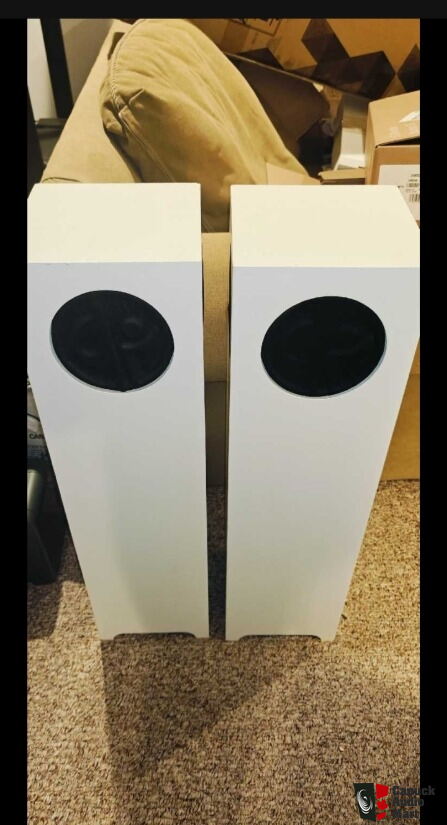 Rare EPI M-75 / MT-1 Micro Tower Speakers, Vintage, Pair - White For ...