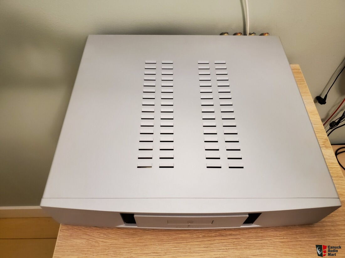Linn Majik 2100 power amp (plus bonus: Linn AV 5103 preamp!) Photo ...