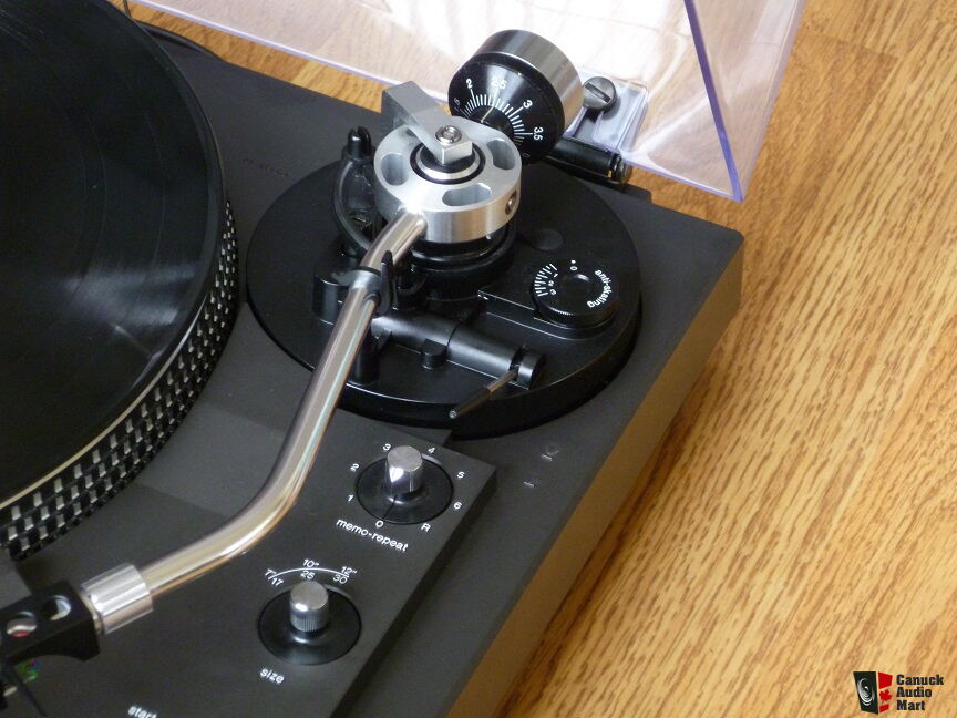 Vintage Technics SL-1900 Direct Drive Automatic Turntable for sale ...