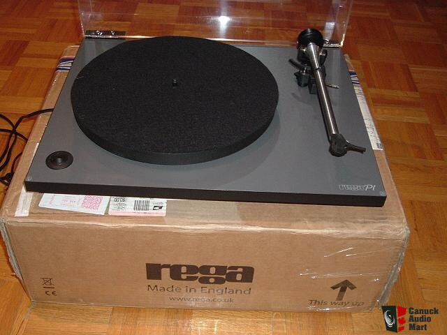 Rega P1 Turntable Photo #62340 - Canuck Audio Mart