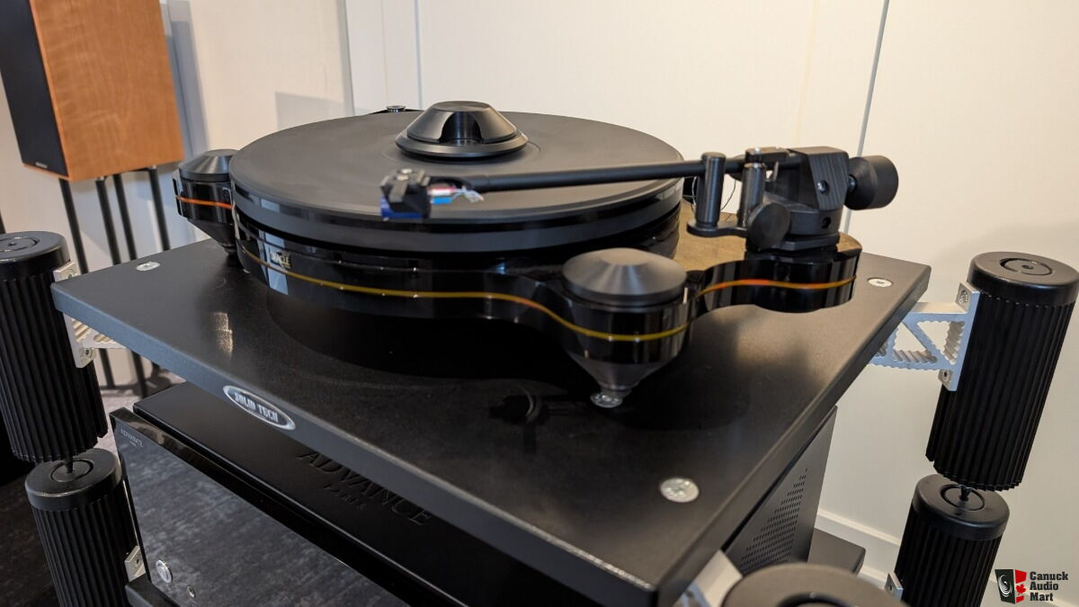 Oracle Origine Mk II Turntable with accessories Photo #6262463 - Canuck ...