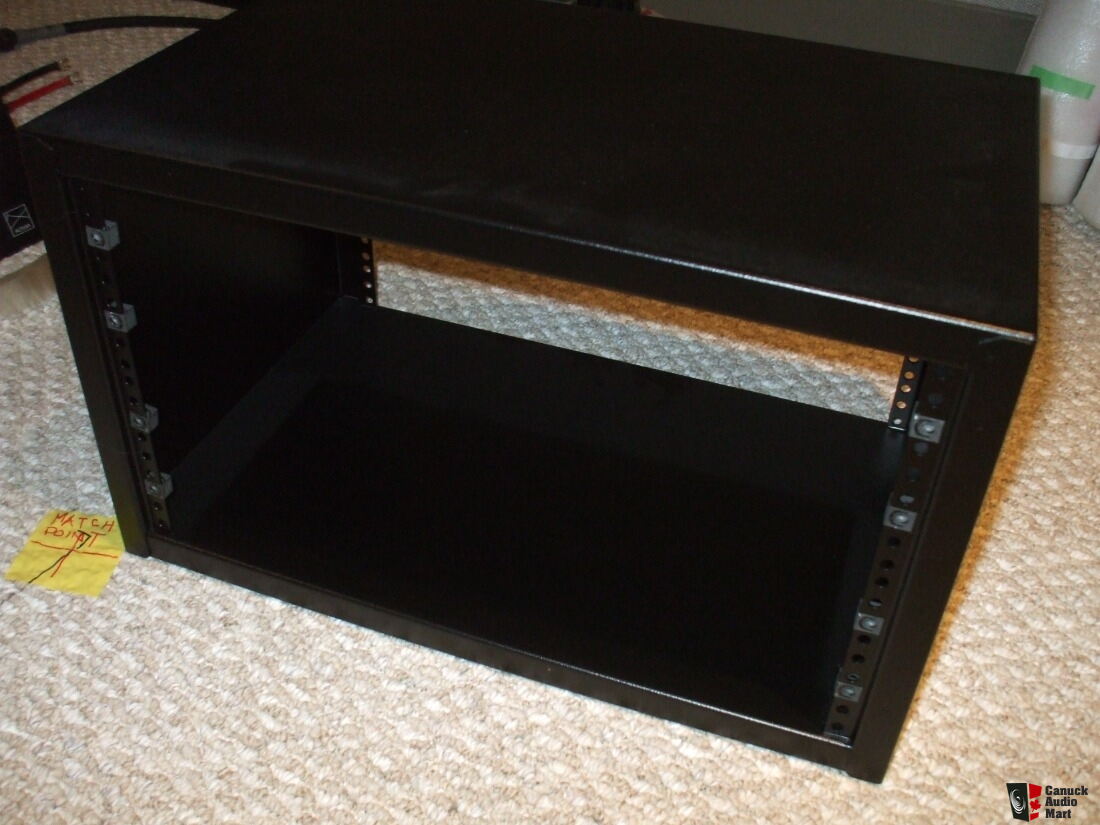Hammond 19" Desk Racks-Black RCBS1900713BK1 and RCBS1901013BK1 Photo ...
