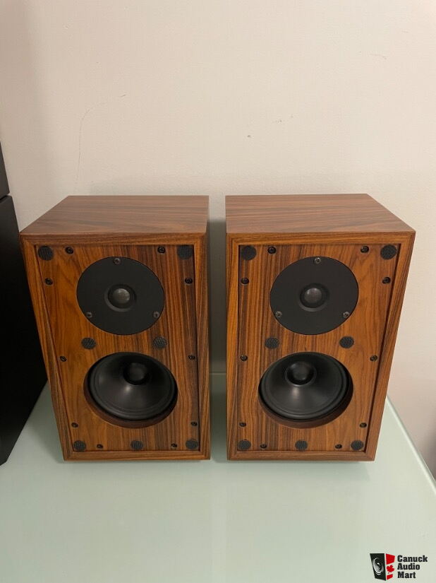 Vintage Pair of Harbeth HL-P3 Bookshelf Speakers For Sale - Canuck ...