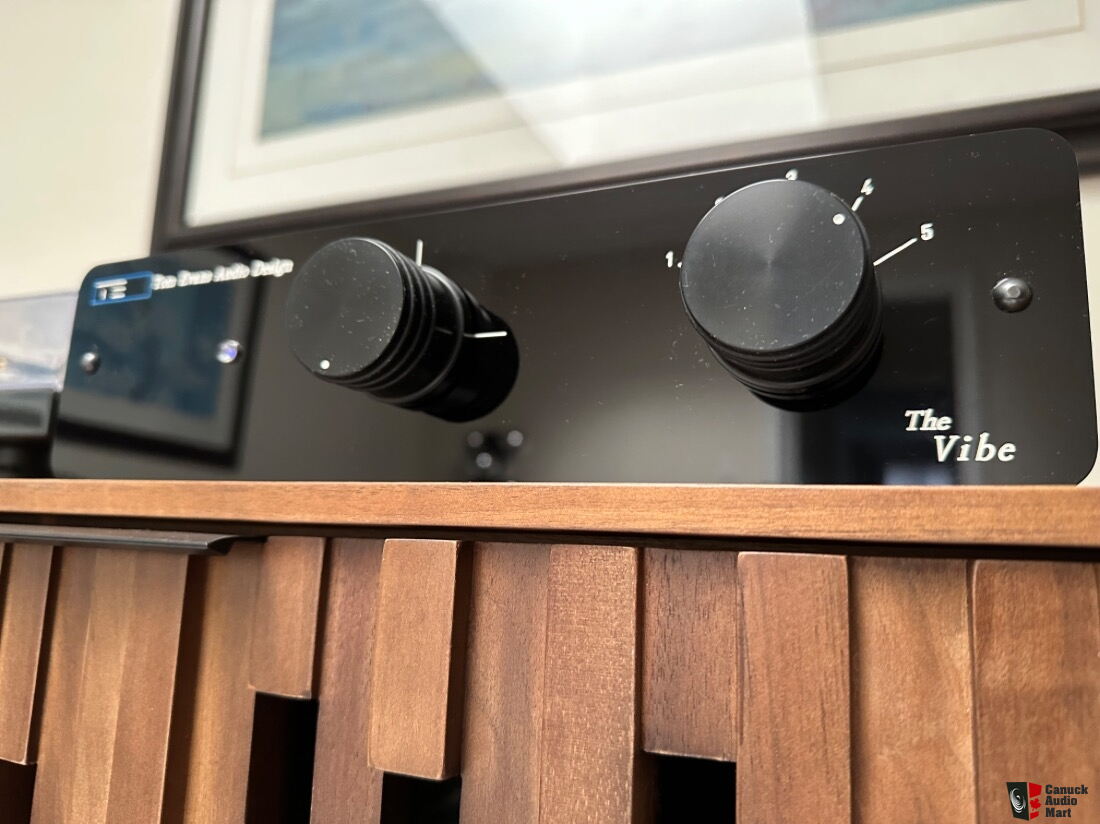 Tom Evans Audio Design Vibe Preamp & Pulse External power supply Photo ...