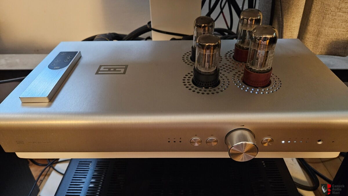 Schiit Freya + balanced tube preamplifier with remote For Sale - Canuck ...