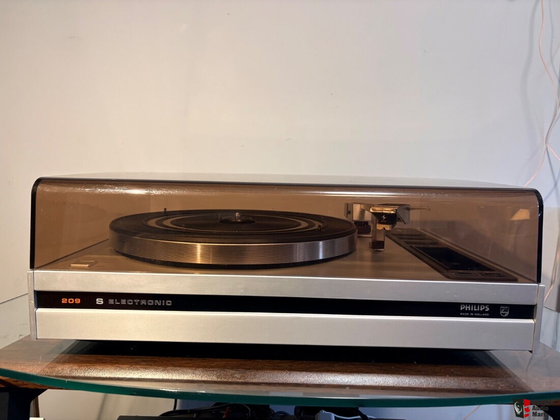 Philips 209 S Electronic Automatic 3-motor Turntable (Holland) Photo ...