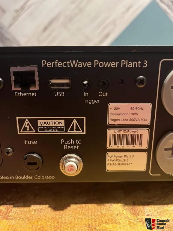 PS Audio PerfectWave Power Plant 3 Photo #6289316 - Canuck Audio Mart