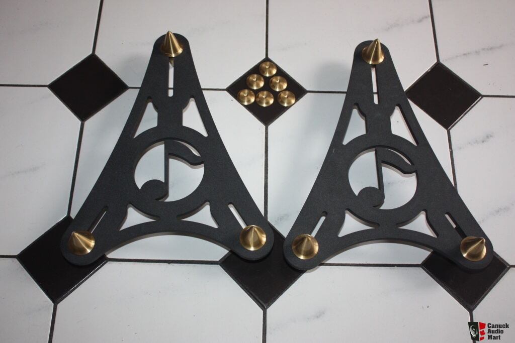 Sistrum SP103 speaker/component stands For Sale - Canuck Audio Mart