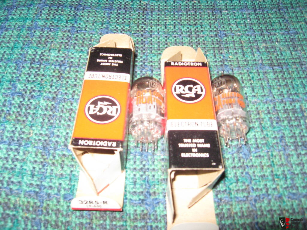 12AY7 RCA NOS TUBE PAIR Photo #652591 - UK Audio Mart