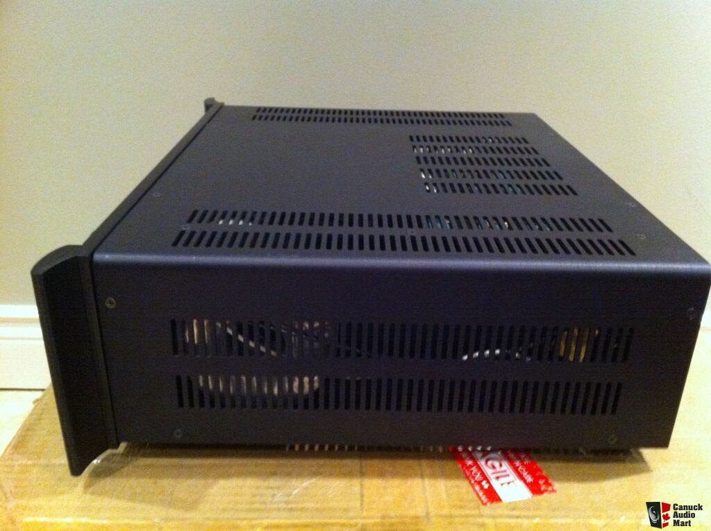 Anthem Statement D1 Processor w/ARC Photo #687002 - UK Audio Mart
