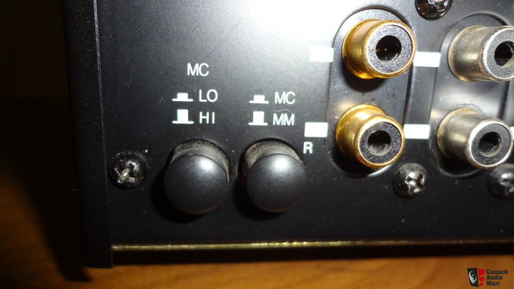 Proton 520 stereo amplifier ---SOLD Photo #688395 - Canuck Audio Mart