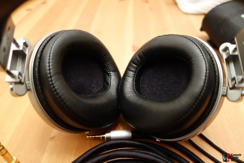 Denon AH-D2000 Headphones - mint condition Photo #689818 - UK Audio Mart