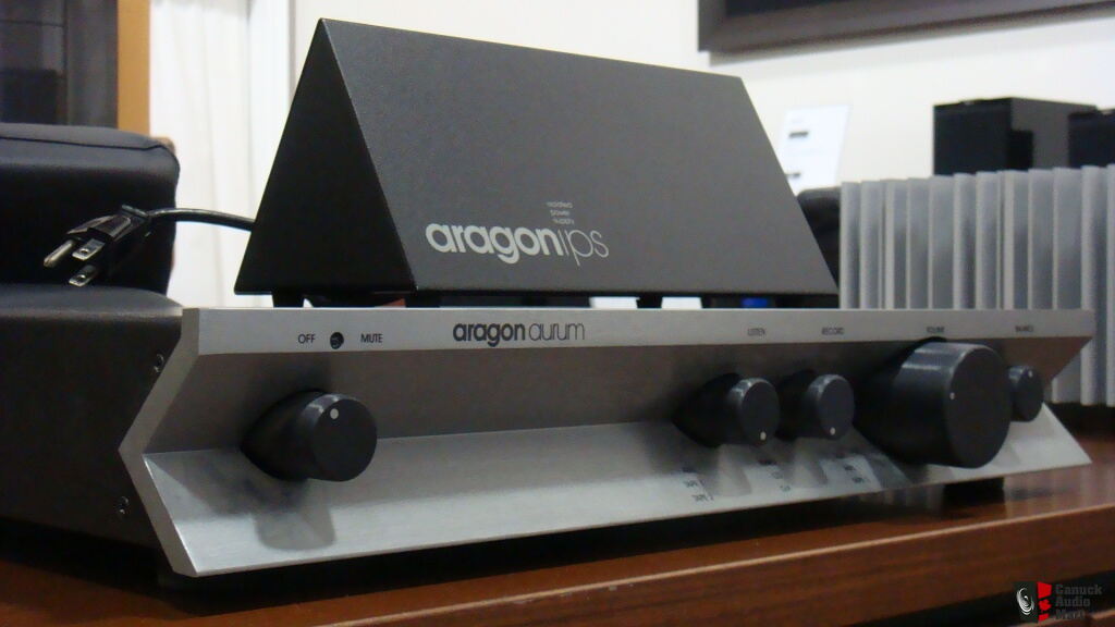 ARAGON AURUM PRE-AMP WITH POWER SUPPLY Photo #702896 - US Audio Mart