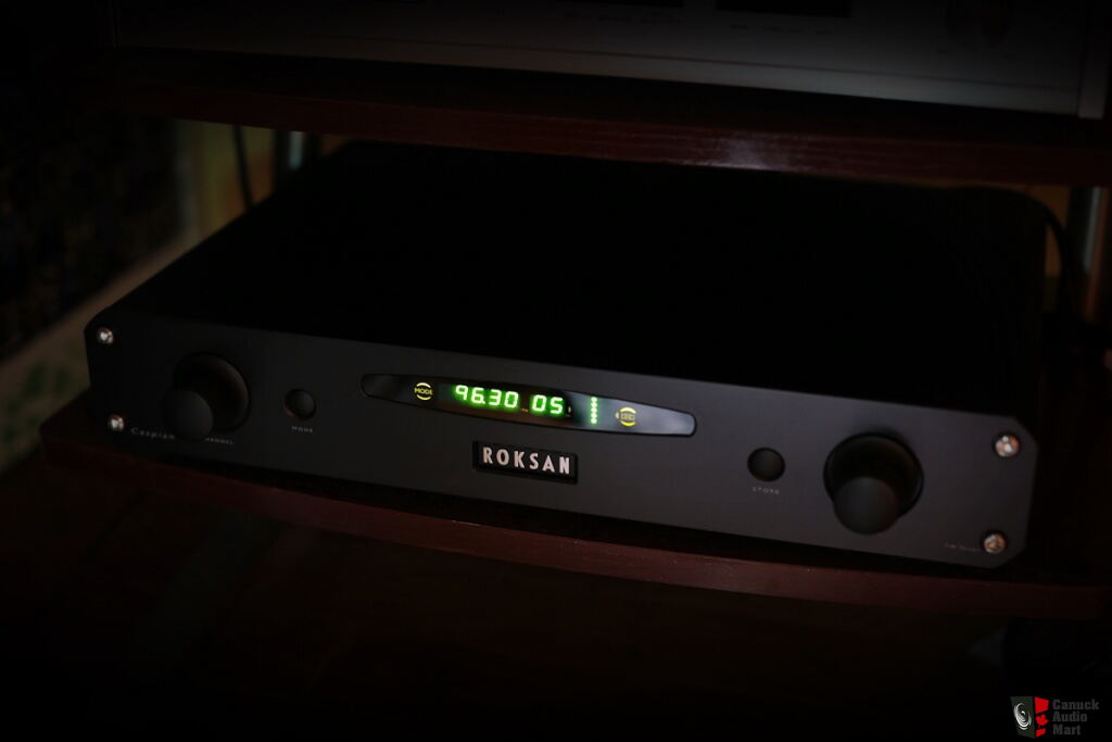 Roksan Caspian FM Tuner Black with Roksan Interconnects Cable PENDING ...