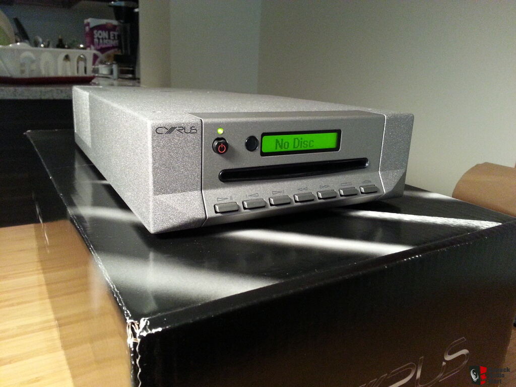 Cyrus CD8SE2 Dealer Ad - Canuck Audio Mart