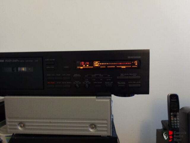 Yamaha KX-R730 Cassette Deck with remote control and manual/ MSRP 500. ...