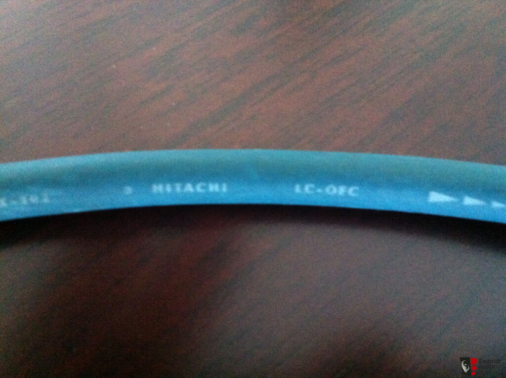 Hitachi LC-OFC .5M Interconnect Cables Photo #715621 - US Audio Mart